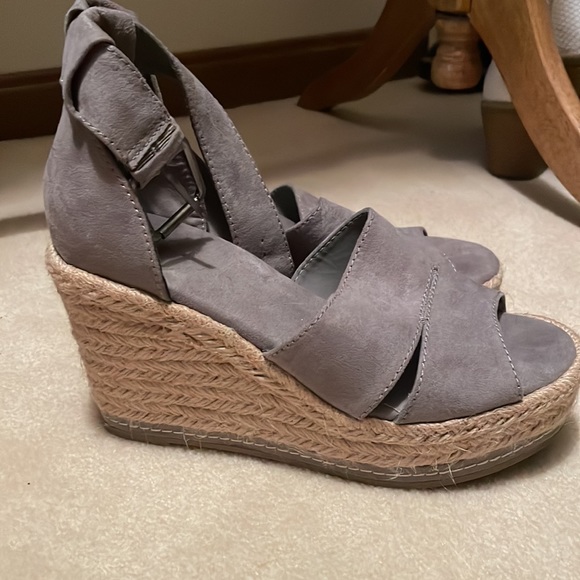 Universal Thread | Shoes | Universal Threads Wedges | Poshmark